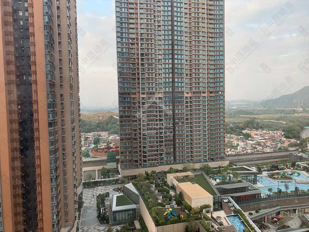 Yuen Long | Grand Yoho | 805720 | Sale - House730