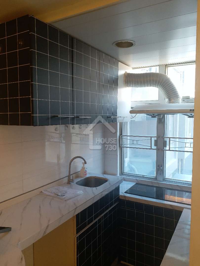 大角咀金滿閣住宅,屋苑出租， 金滿閣靚裝 3-4 分鐘奥運站。7一8分鐘即到旺角/太子站。 - House730