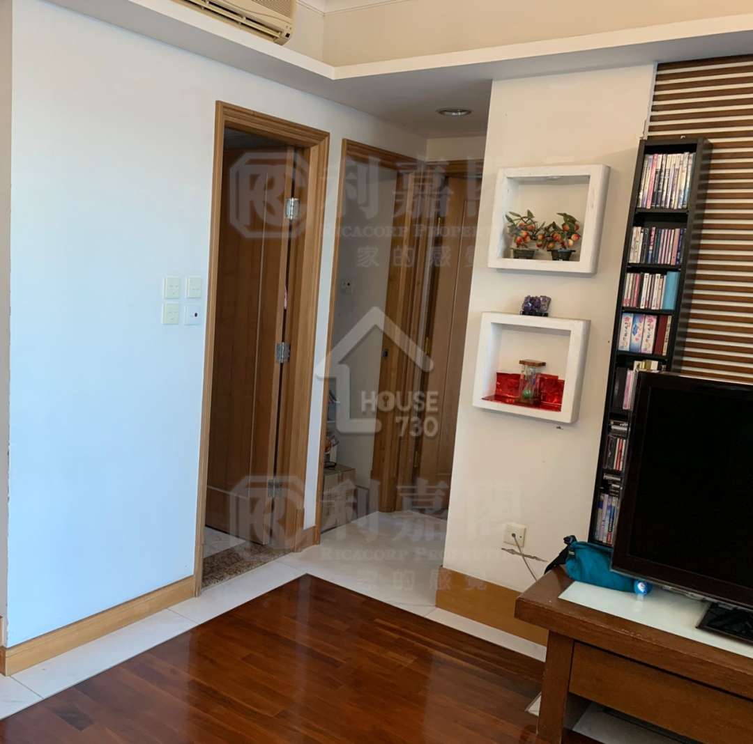 深井縉皇居住宅,屋苑出售， 縉皇居 1座 - House730