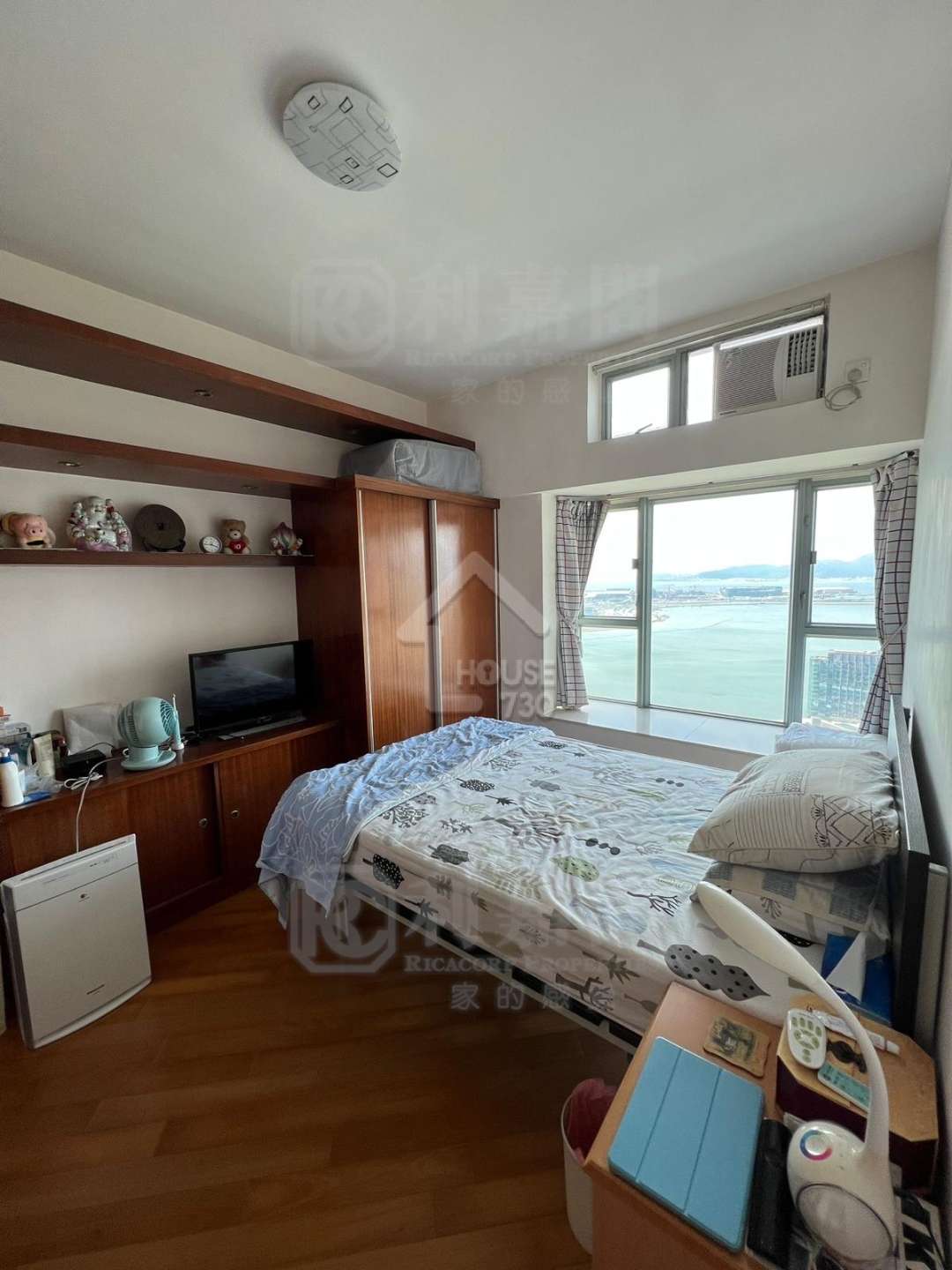 Tung Chung Town CentreCOASTAL SKYLINE Village apartment,village house COASTAL SKYLINE Phase 1 ...