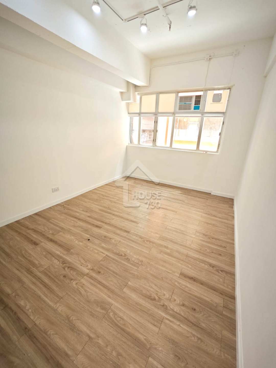 Kwun Tong | EAST SUN INDUSTRIAL BUILDING | 8509820 | Rent - House730