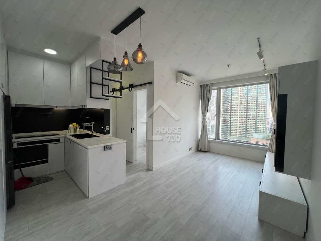 Hung Hum | The Metropolis Residence | 8434179 | Rent - House730