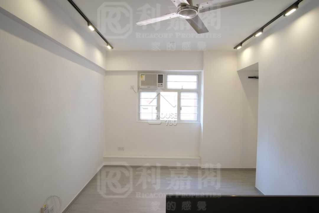 Mid Level East | Happy Valley | King's Court | 8522994 | Rent - House730