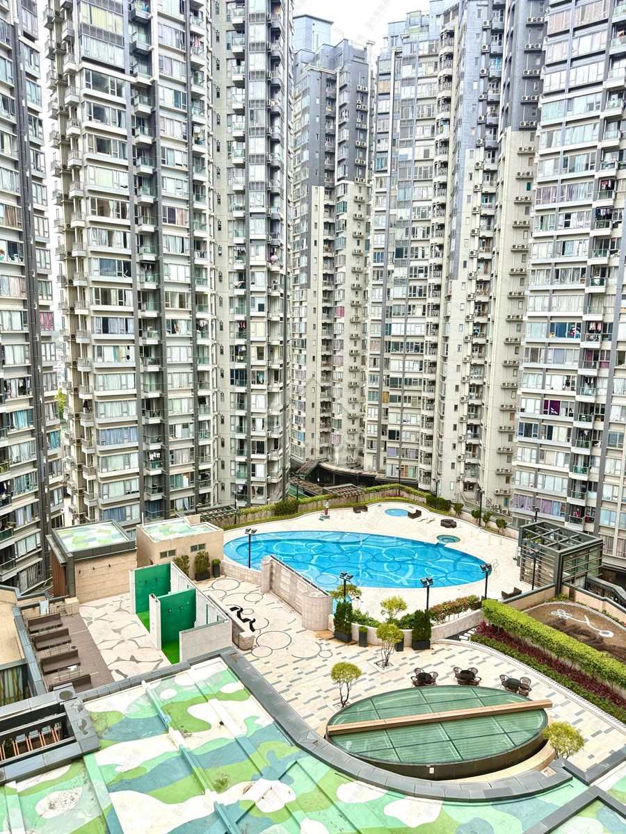 Yuen Long | The Reach | 8740307 | Rent - House730