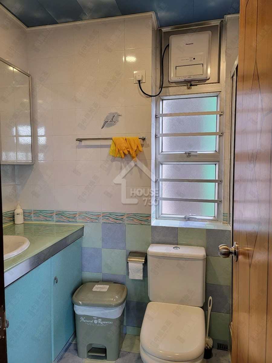 Kennedy Town | Sai Yin Pun | Sheung Wan | Sunglow Building | 8762696 ...
