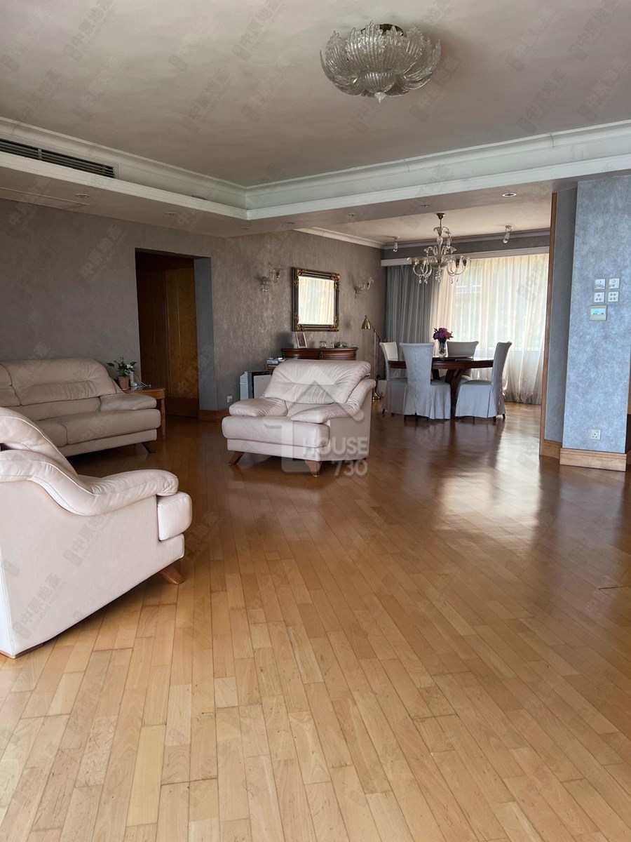 Mid Level West | Piccadilly Mansion | 8974154 | Rent - House730