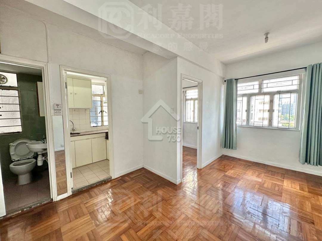 Yuen Long | Ho King Building | 8786170 | Rent - House730
