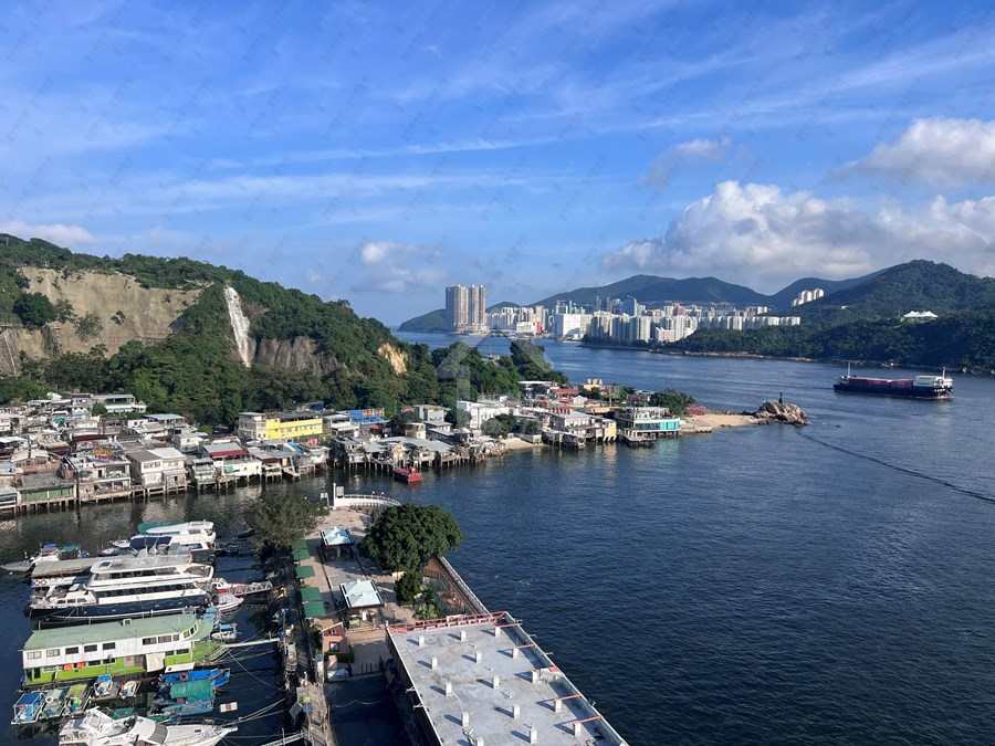 Lam Tin | Yau Tong | Montego Bay | 9120298 | Rent - House730