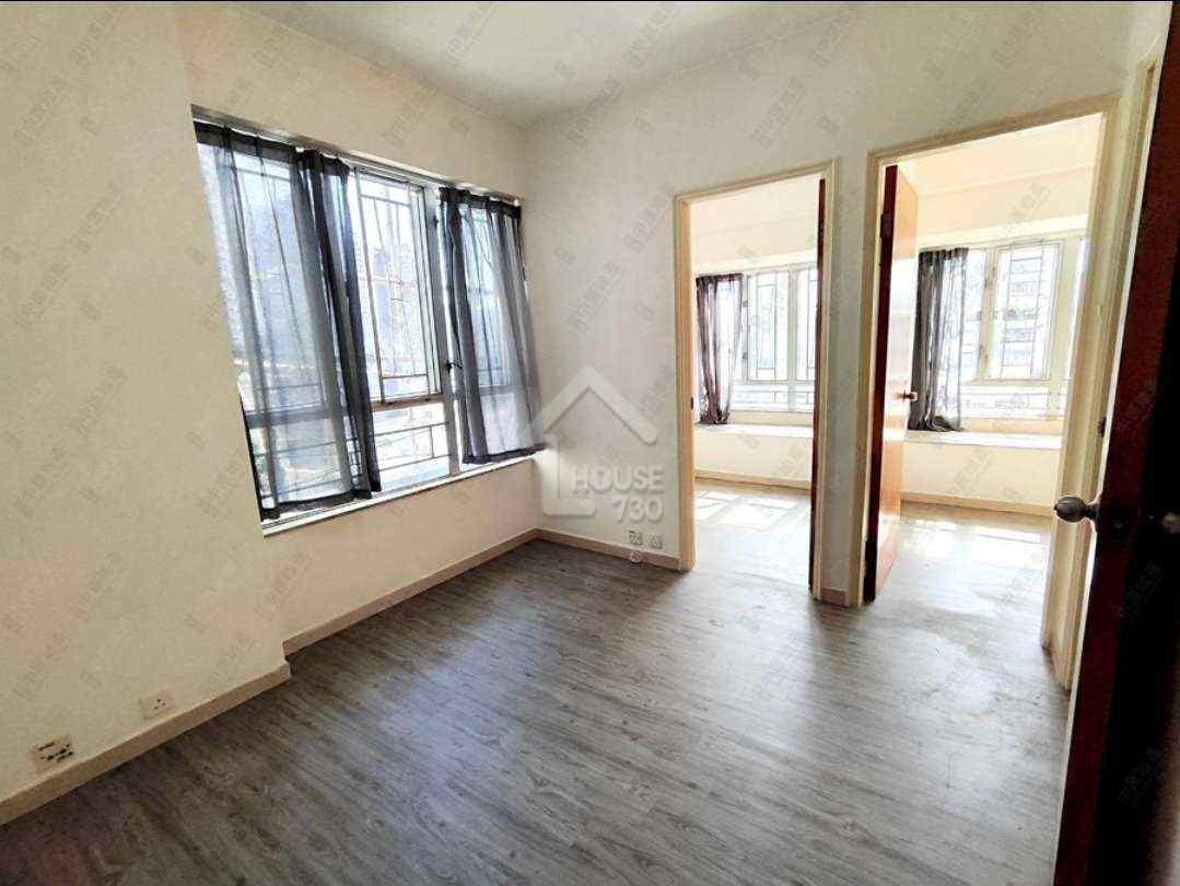 Yuen Long | Man Fung Building | 8950798 | Sale - House730