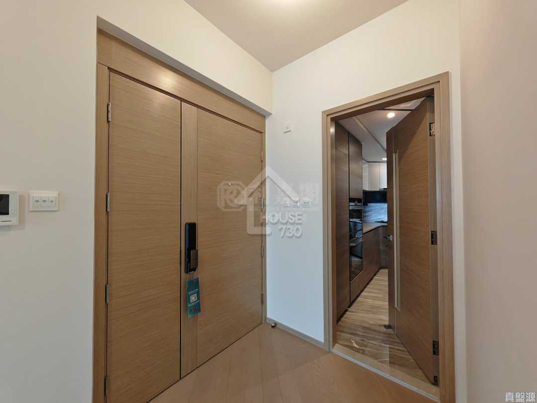 Yuen Long | The Yoho Hub | 8513973 | Rent - House730